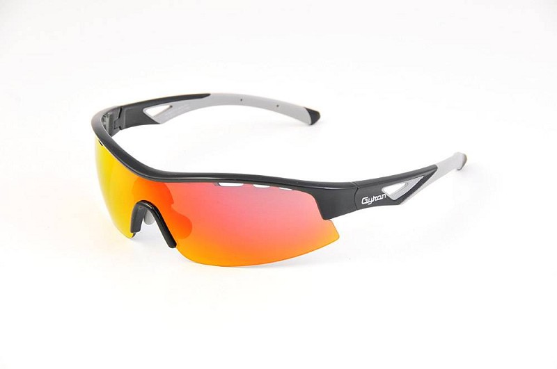 Gyron Tabit | Jan van der Hoorn Schaatssport